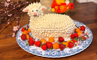 Lamb Cakes Are the Dessert of the Season